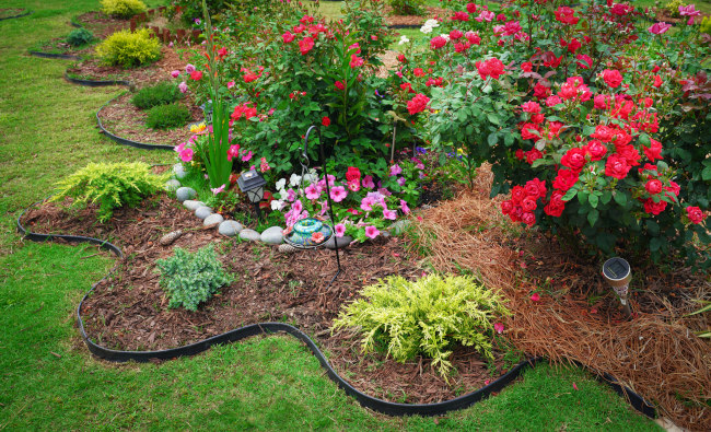 How Landscape Edging Improves Your Design